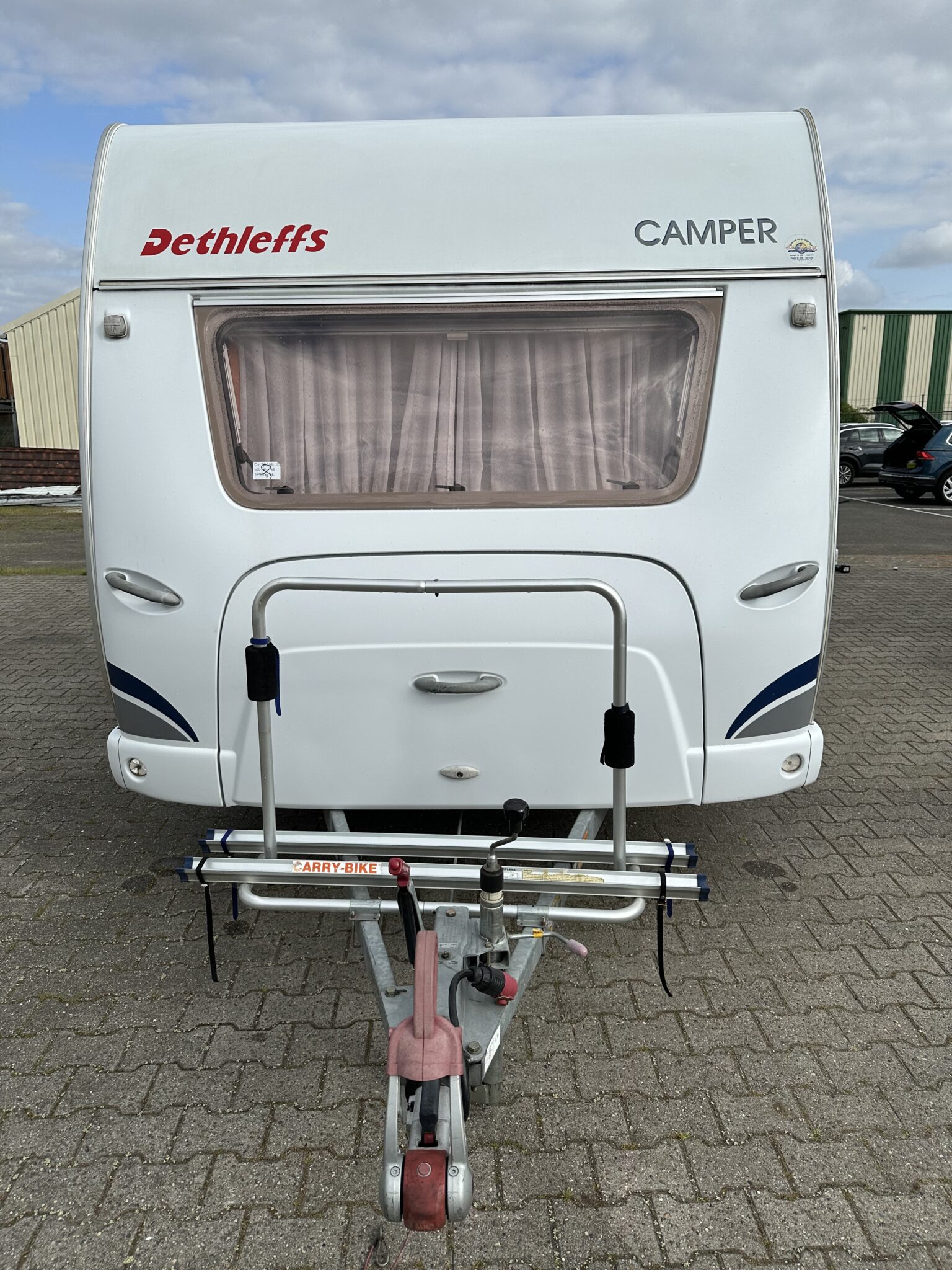 Gean Caravans | Dethleffs Camper 440 DB bouwjaar 2004 met voortent ...